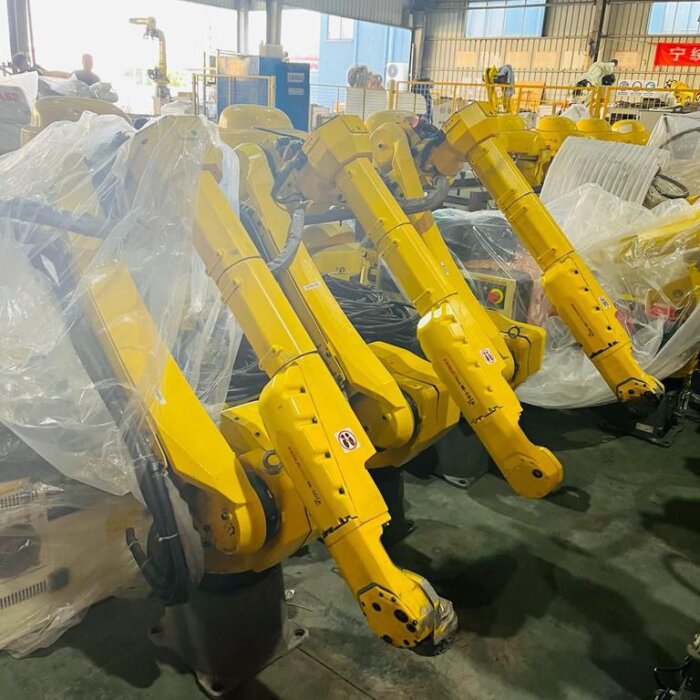 Used robotics for various industrial industries - Robotplace