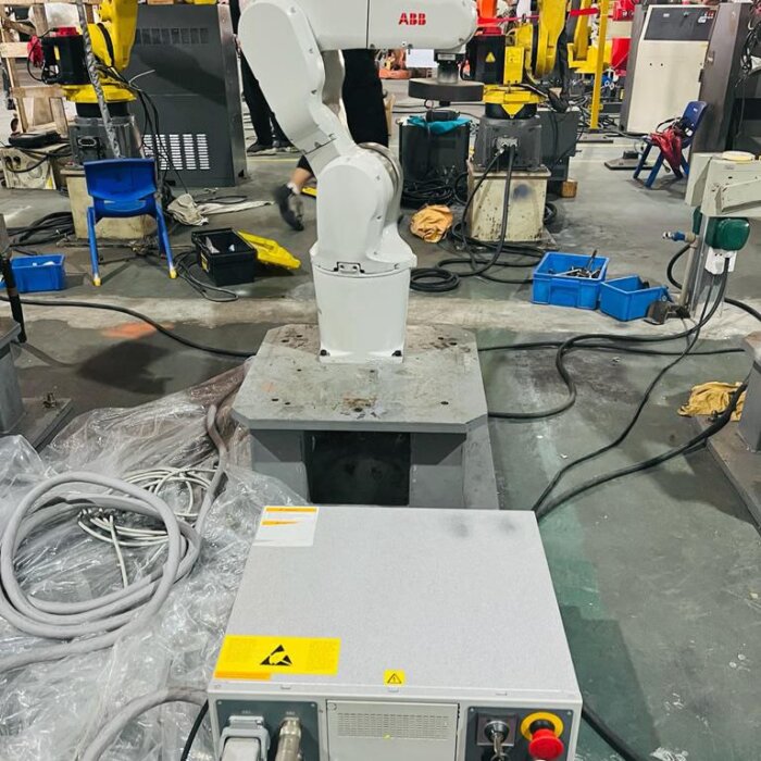 Used robotics for various industrial industries - Robotplace