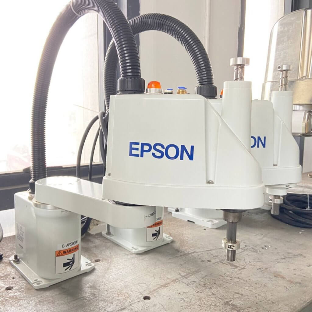 Used robotics for various industrial industries - Robotplace